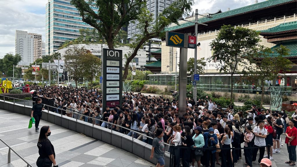 Hundreds Flock to Prada ION Orchard Opening to See Eric Chou, Sana ...